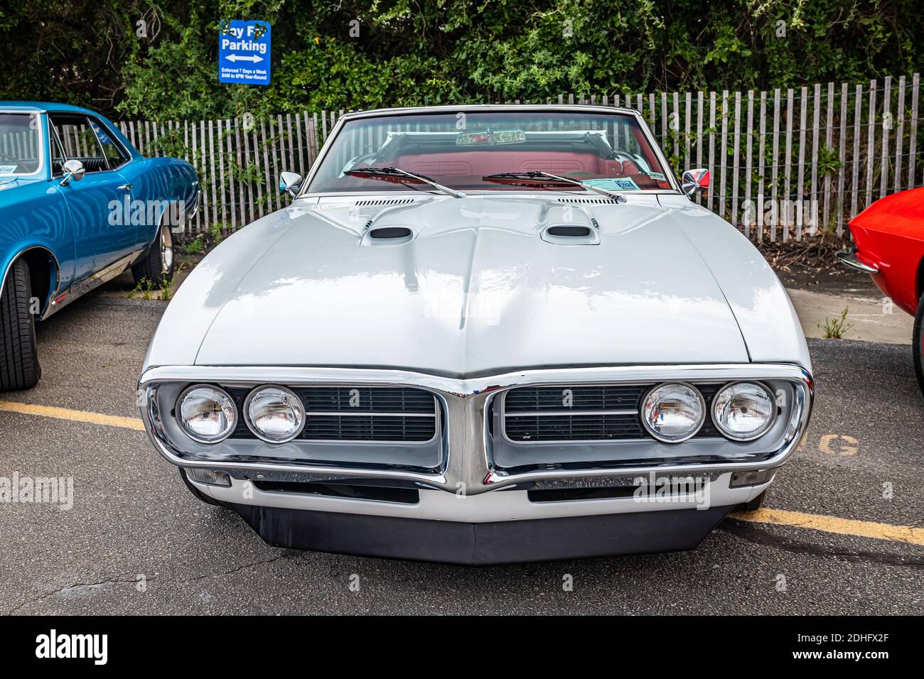 1968 pontiac firebird hi-res stock photography and images - Alamy
