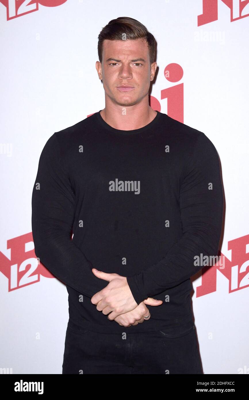 Adrien (Les Princes de l'Amour 4) assiste a la conference de presse de ...