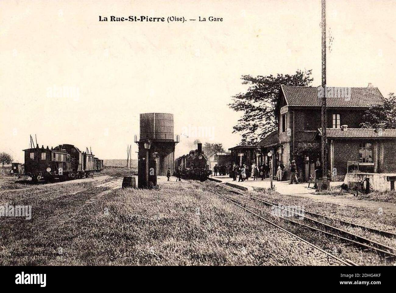 La Rue-Saint-Pierre (60), la gare Stock Photo - Alamy