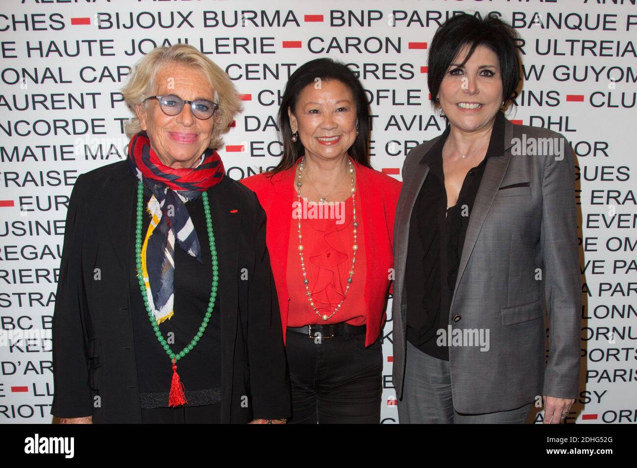 Semi-Exclusive - Veronique de Villele, Jeanne d'Hautessere, Liane Foly ...