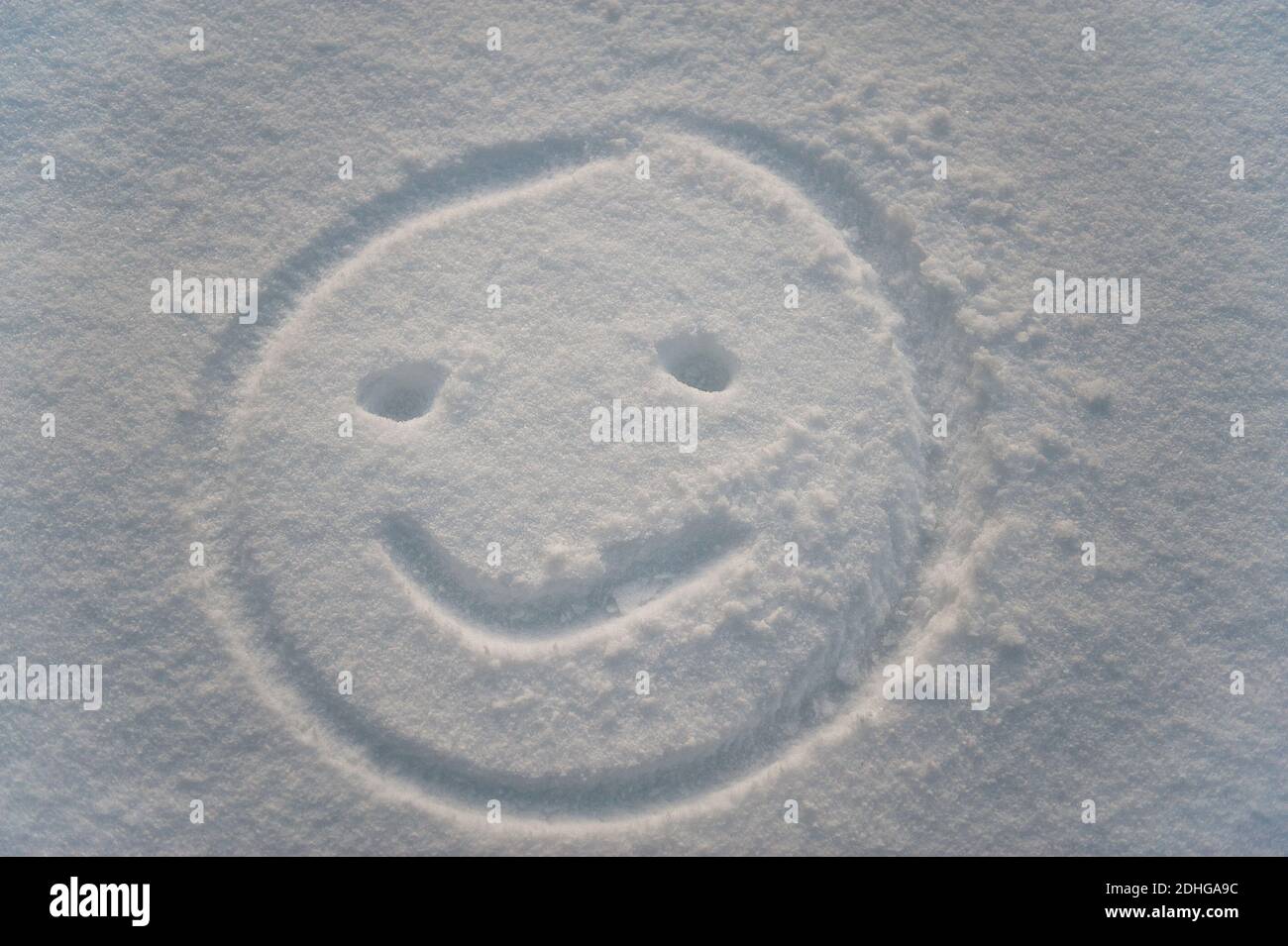 Happy face snow hi-res stock photography and images - Alamy