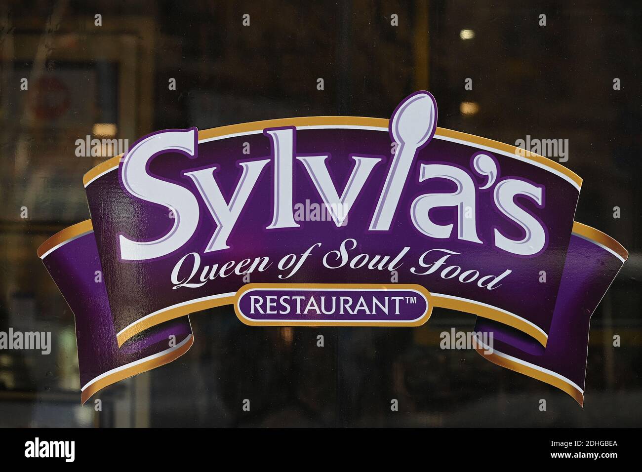 High end food logo hi-res stock photography and images - Alamy