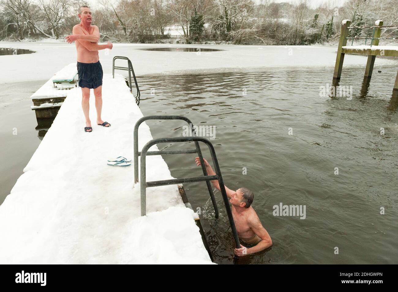 Hampstead pond men's hi-res stock photography and images - Alamy