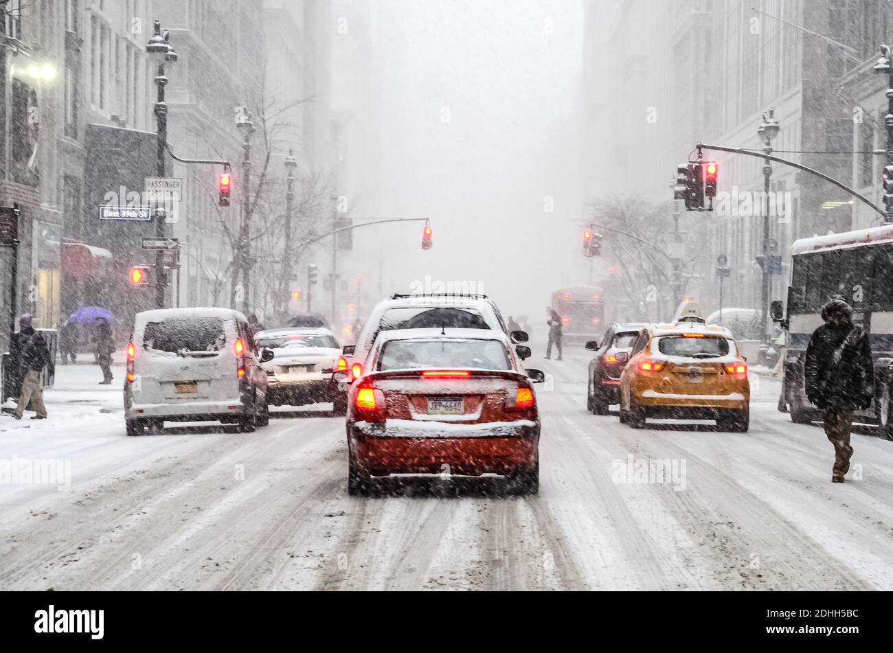 Winter snowstorm blizzard in New York City with heavy snow falling ...
