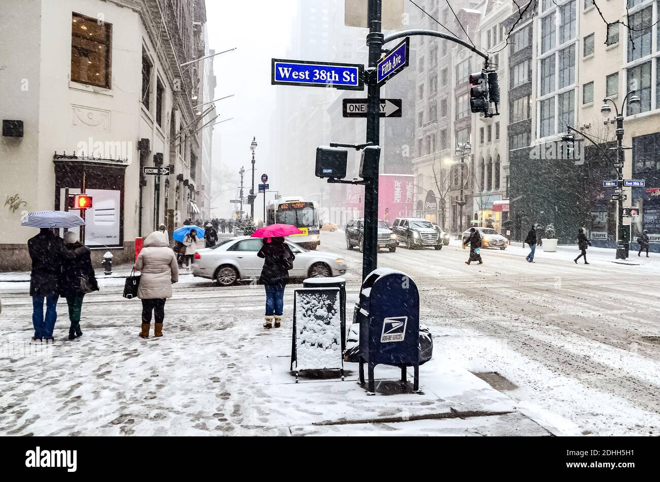 Winter snowstorm blizzard in New York City with heavy snow falling ...
