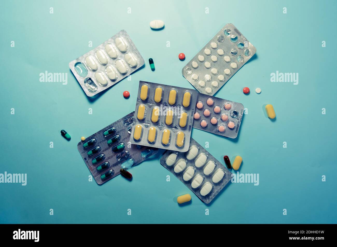 Pills single dose hi-res stock photography and images - Alamy