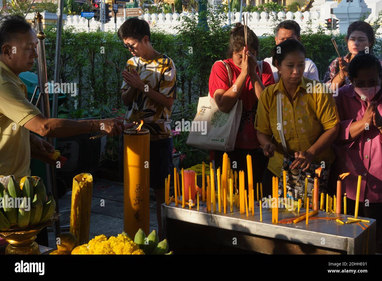 Offerings to the guardian spirit of Bangkok, Thailand: pigs' heads ...
