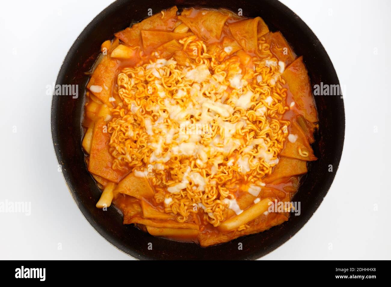 Tteokbokki with cheese hi-res stock photography and images - Alamy