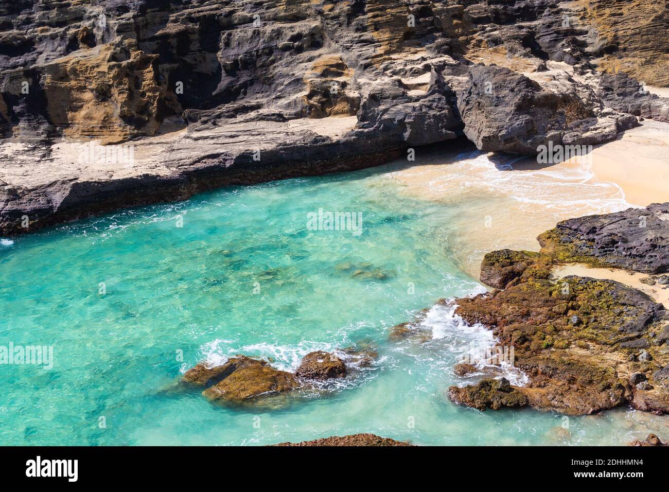 Halona Beach Cove, small secluded beach in Oahu, Hawaii Stock Photo - Alamy