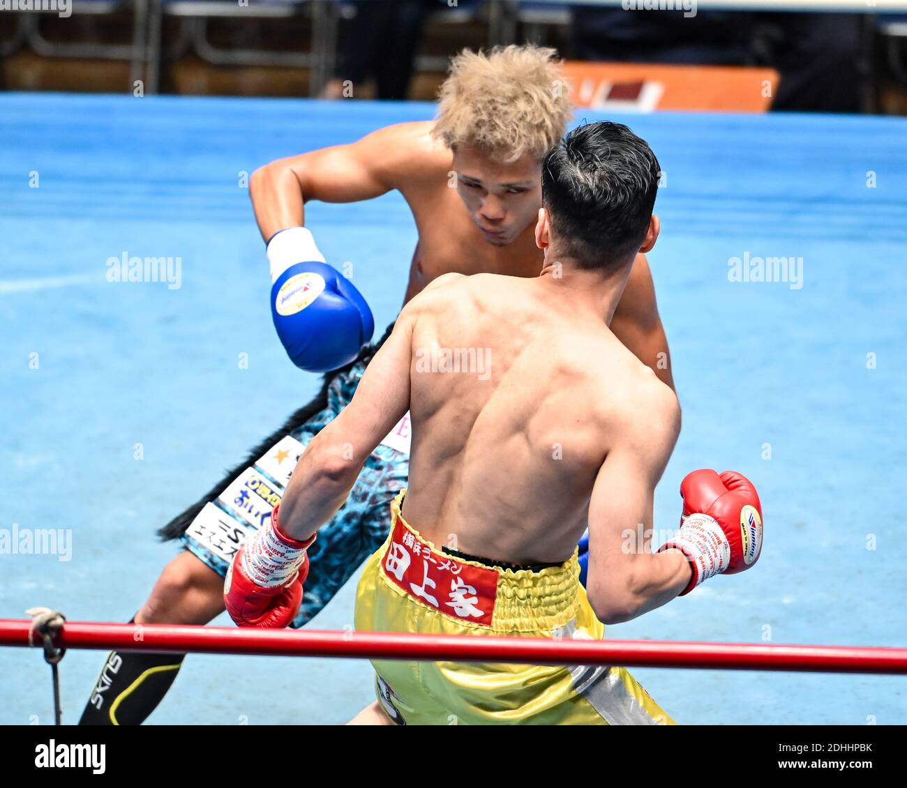 Tokyo, Japan. 9th Dec, 2020. (R-L) Zirolian Riku, Takuya Ota Boxing : 8R 60kg weight bout at ...