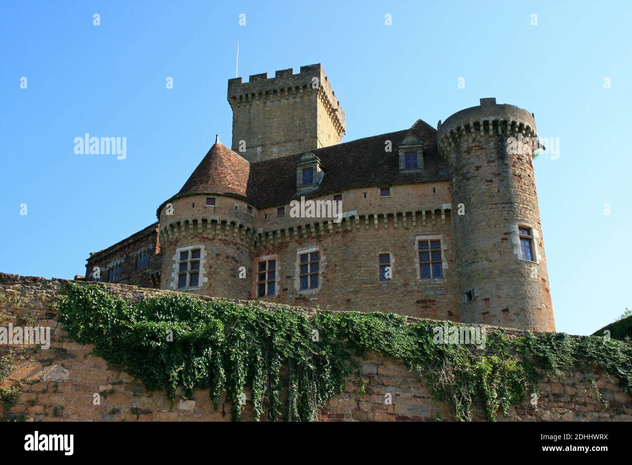 Castelnau-Bretenoux castle in Prudhomat (France Stock Photo - Alamy