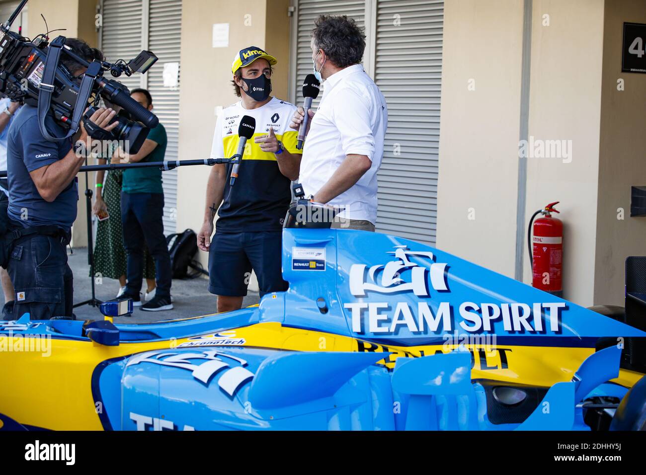 ALONSO Fernando (spa), with Franck Montagny, former team mate and ...