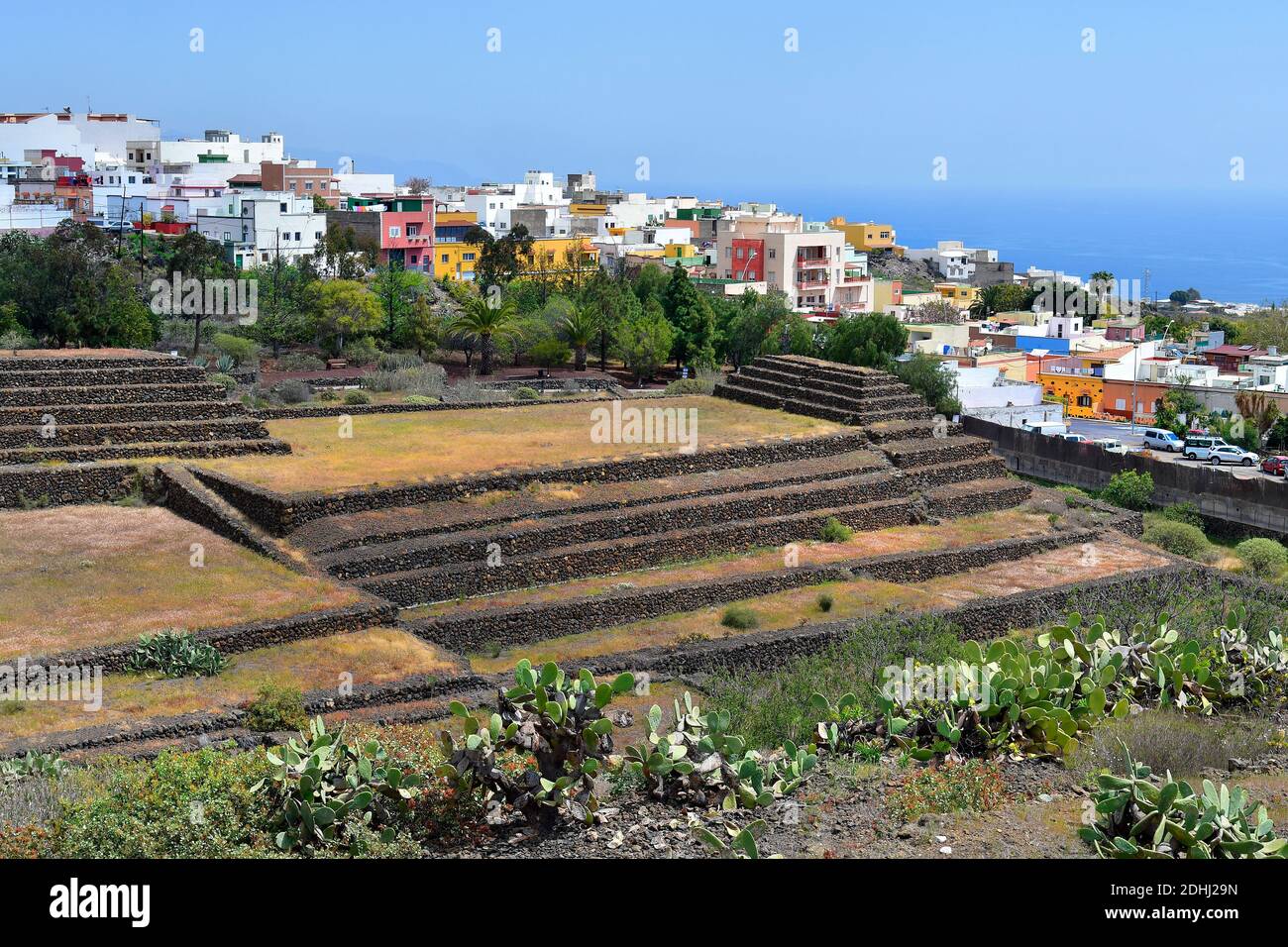 Pyramids of gueimar hi-res stock photography and images - Alamy