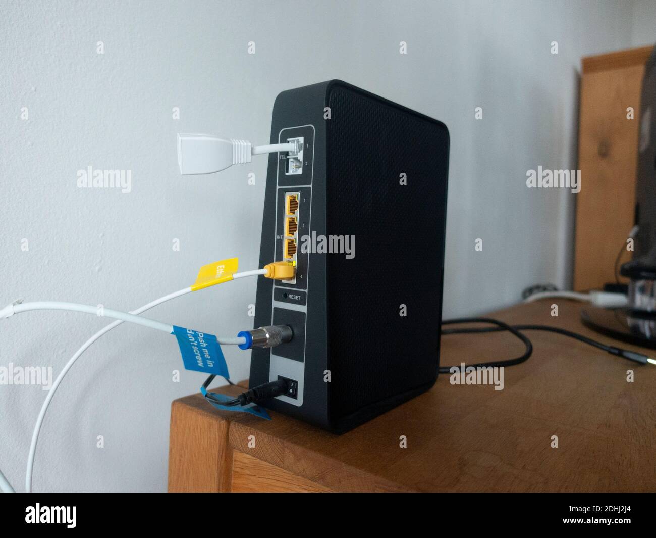 Home Wireless Router Stock Photo - Alamy