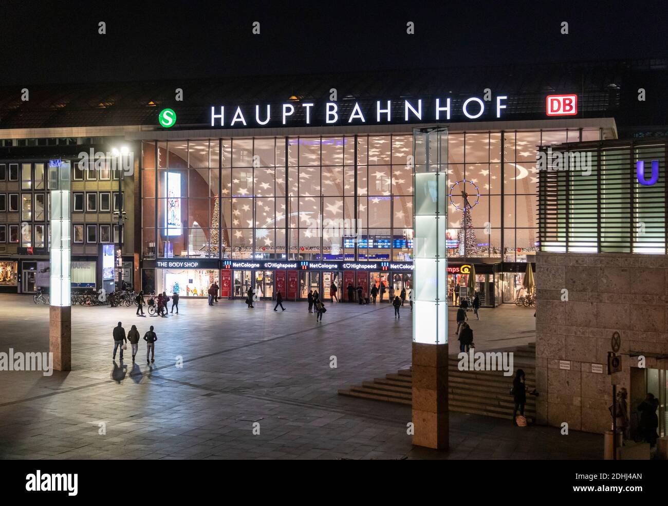 Cologne Central Station Stock Photo - Alamy