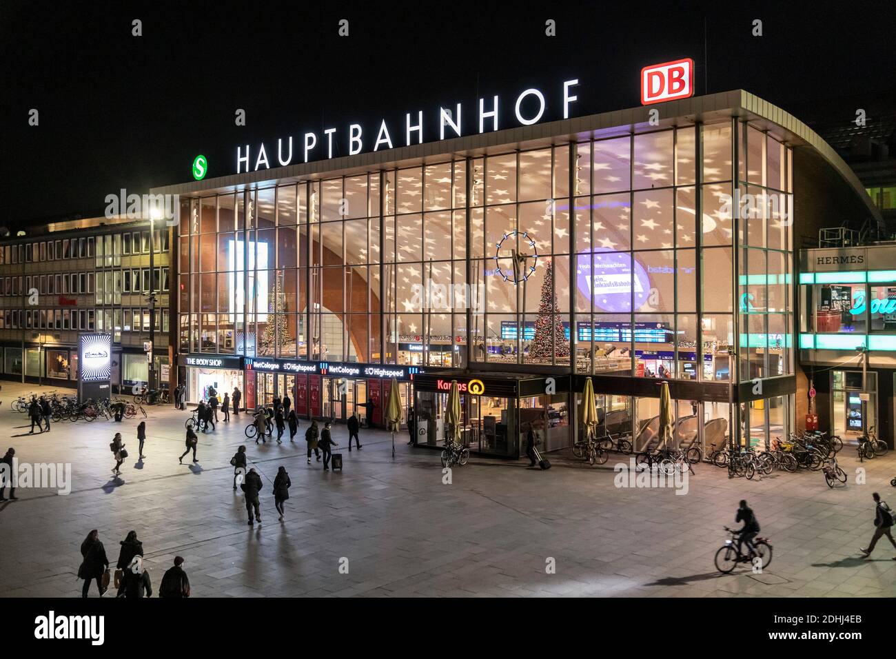 Cologne Central Station Stock Photo - Alamy