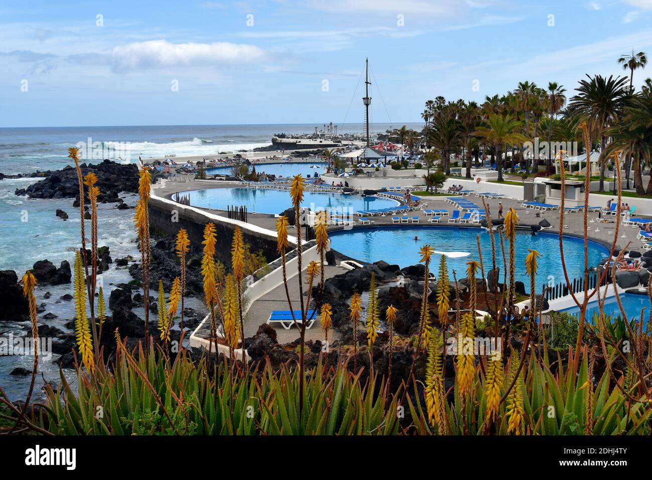 Lago martiánez tenerife hi-res stock photography and images - Alamy