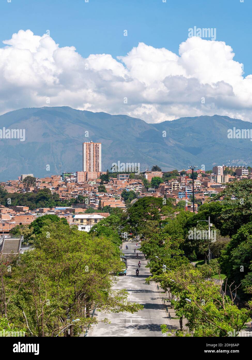 Medellin overview hi-res stock photography and images - Alamy