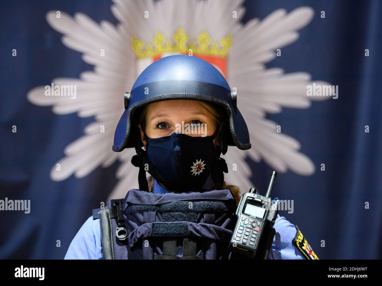 Mainz, Germany. 11th Dec, 2020. An officer of the Evidence Collection ...