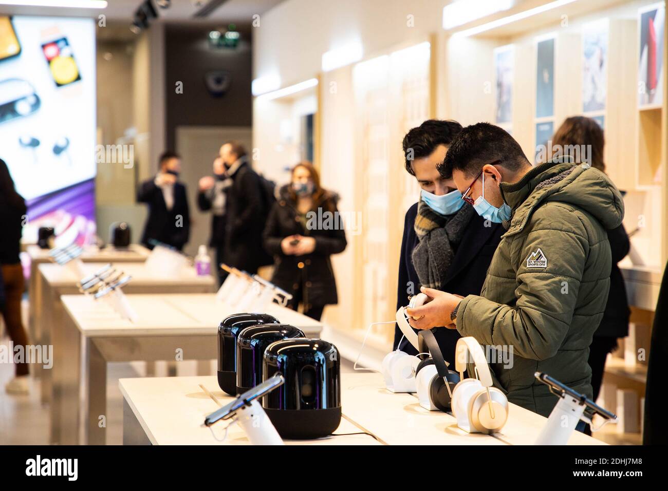 Huawei stratford hi-res stock photography and images - Alamy