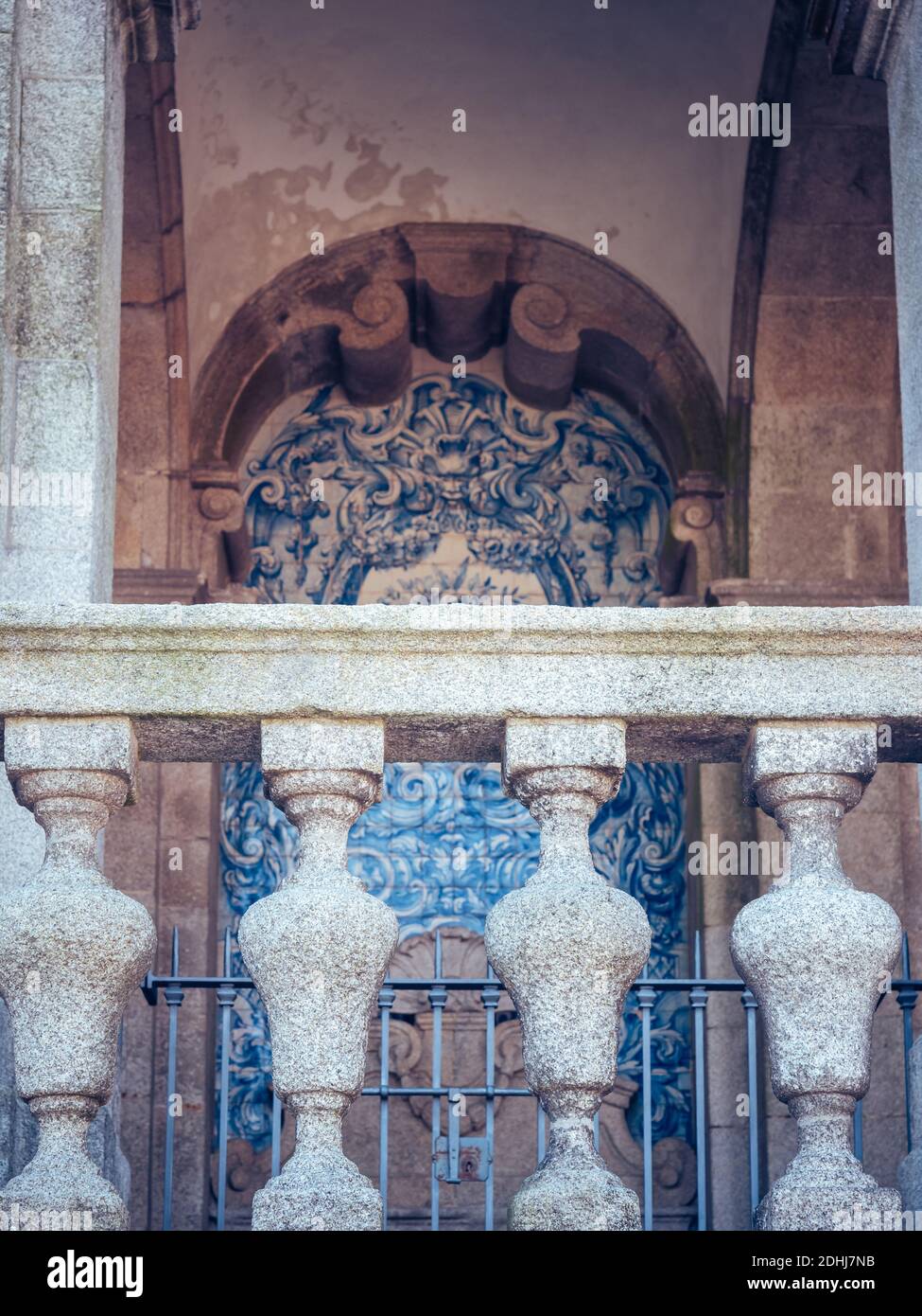A vertical shot of Porto cathedral Stock Photo - Alamy
