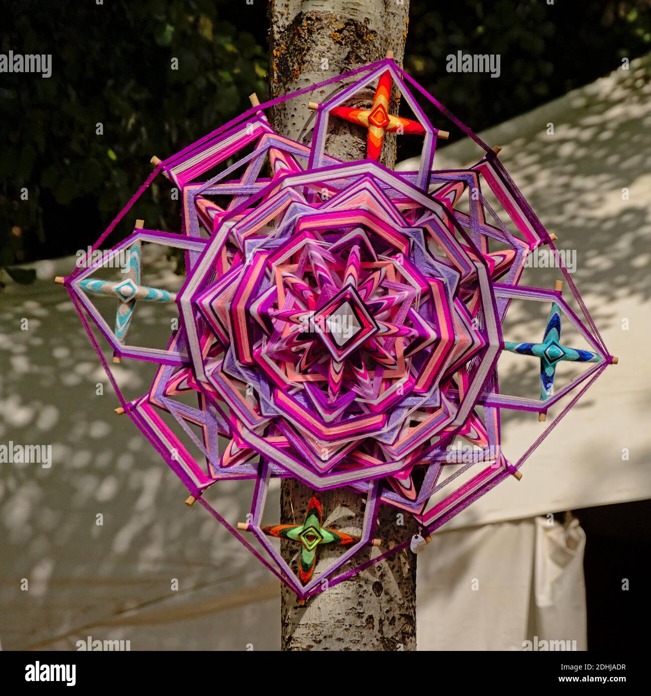 String art hi-res stock photography and images - Alamy