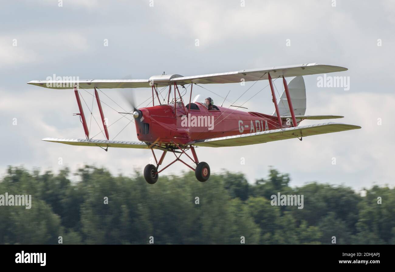 DH82 Tiger Moth de Havilland Aircraft Airplane Aviation Classic ...