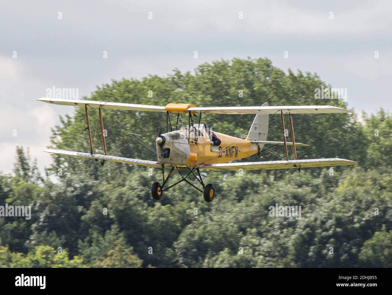 DH82 Tiger Moth de Havilland Aircraft Airplane Aviation Classic ...