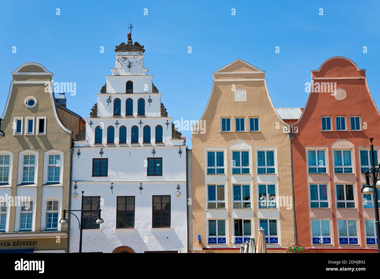 Historic gabled buildings in New Market Square, Rostock Stock Photo - Alamy