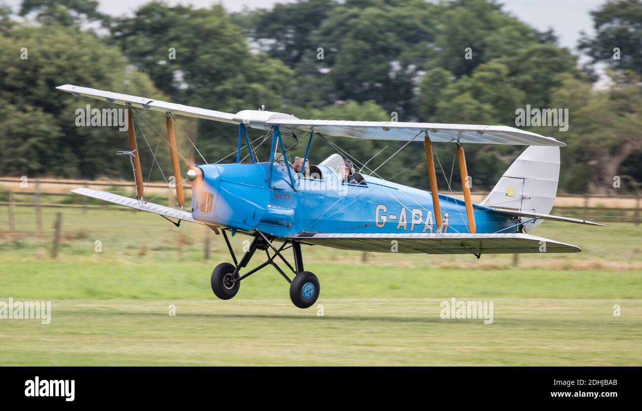 DH82 Tiger Moth de Havilland Aircraft Airplane Aviation Classic ...