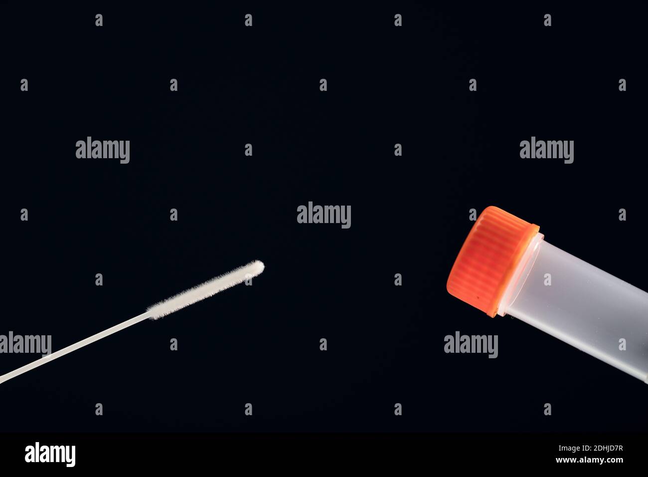 Swab for nasopharyngeal smear, with vital transport, (obtaining PCR ...
