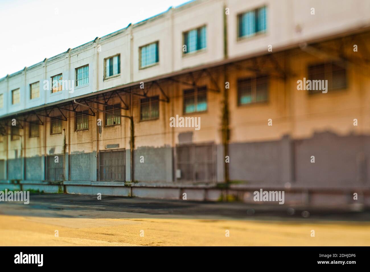 Exterior of warehouse building Stock Photo - Alamy