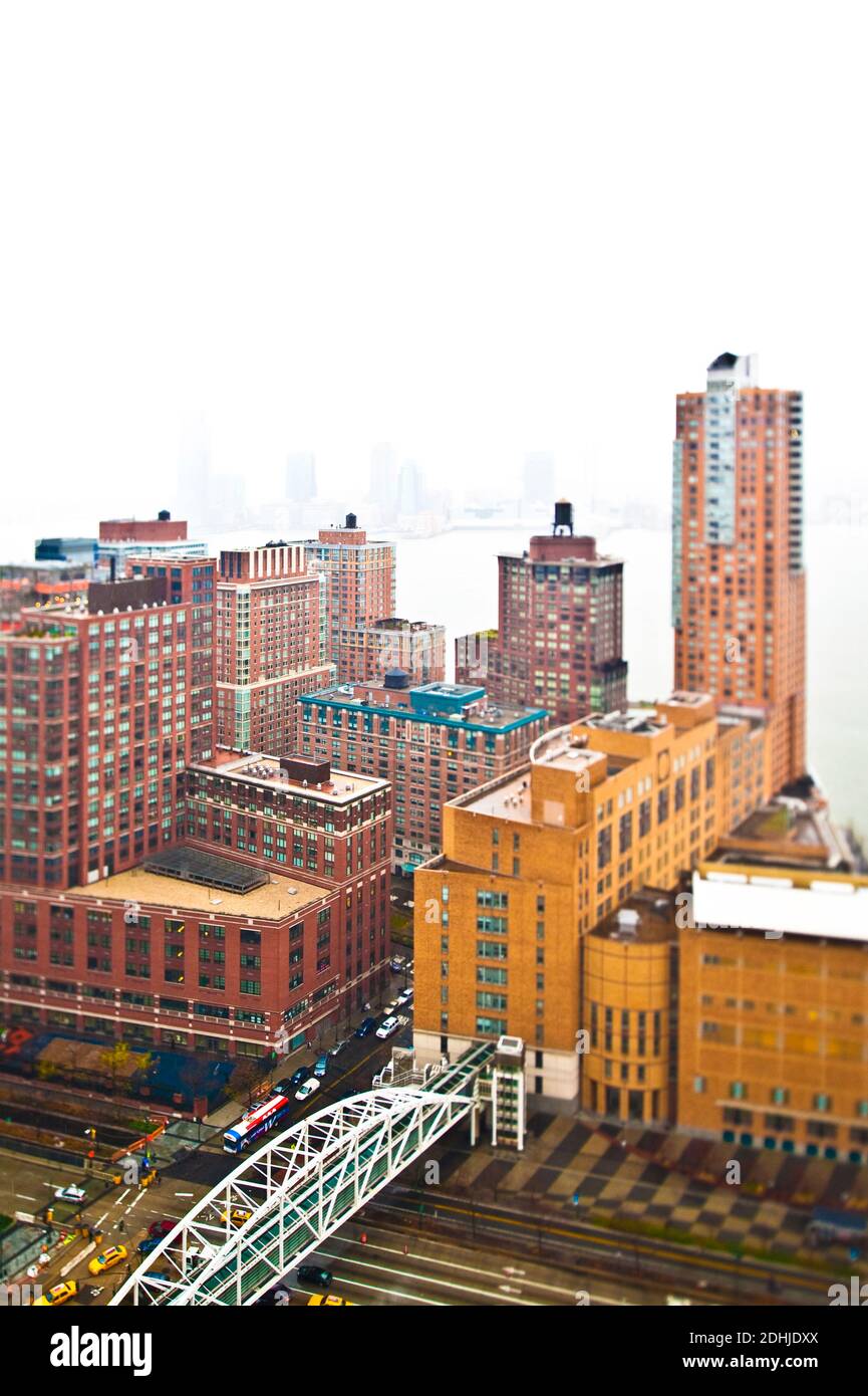 High rise urban apartment building Stock Photo - Alamy