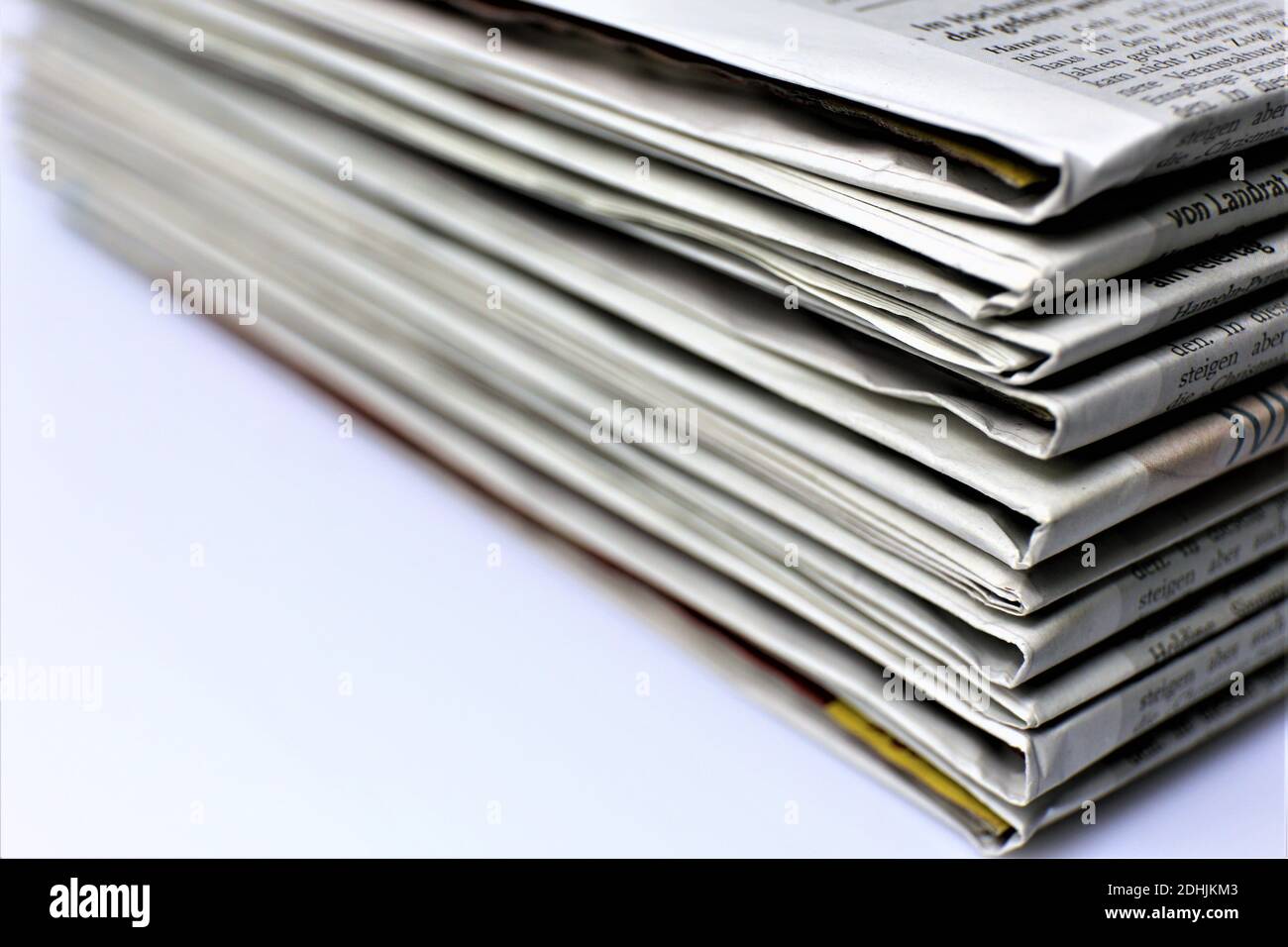 stack of newspapers Stock Photo - Alamy