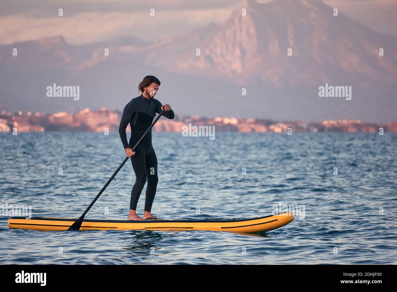 Scenic wetsuit hi-res stock photography and images - Alamy