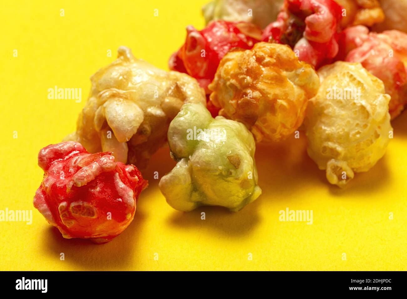 Popcorn crunch hi-res stock photography and images - Alamy
