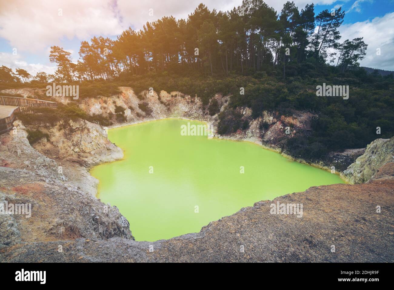 Devil's cave pool, Wai-O-Tapu thermal wonderland, Rotorua, New Zealand ...