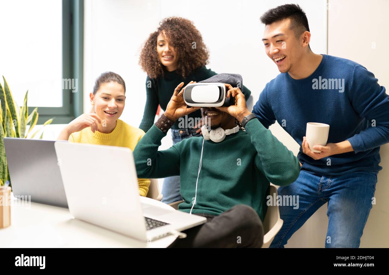 Diverse virtual experience hi-res stock photography and images - Alamy