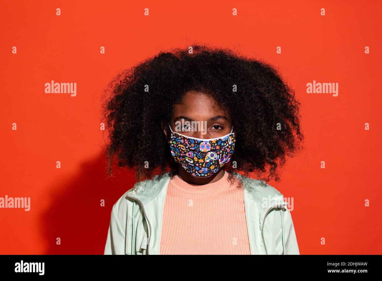 Emotionless mask hi-res stock photography and images - Alamy