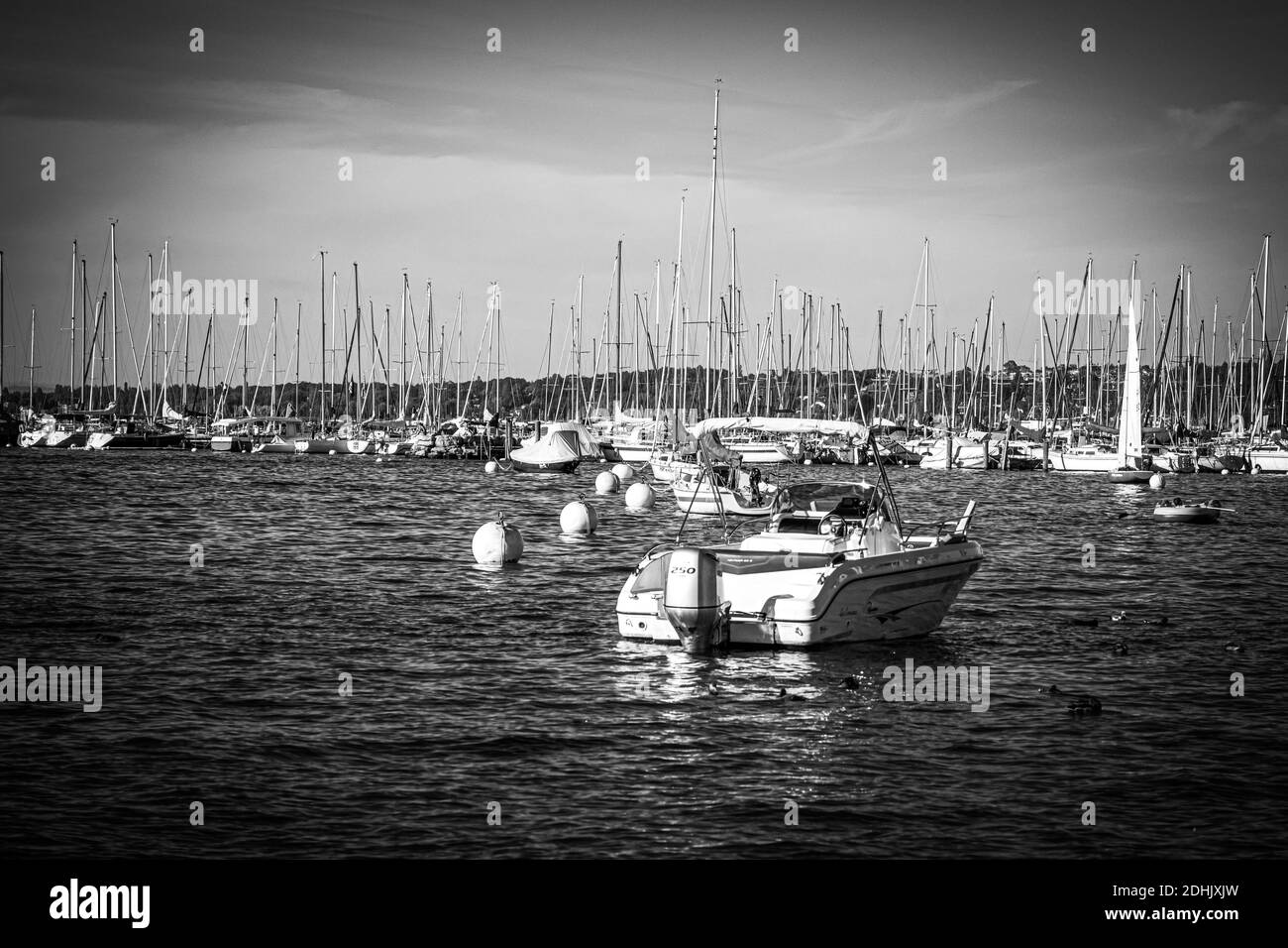 Boats on Lake Geneva at summer time - GENEVA, SWITZERLAND - JULY 8 ...
