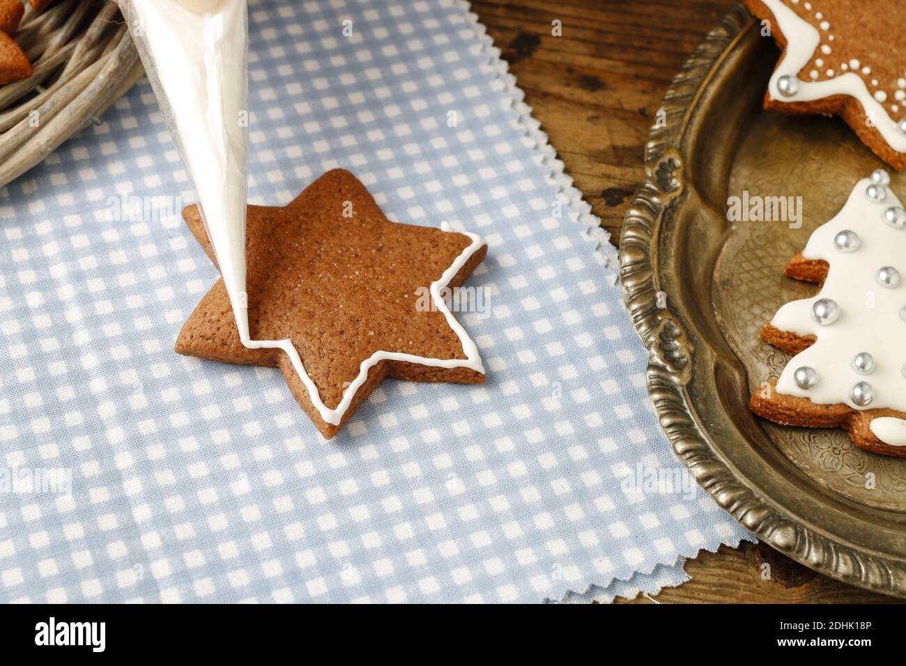 How to make christmas gingerbread cookies, step by step, tutorial Stock ...