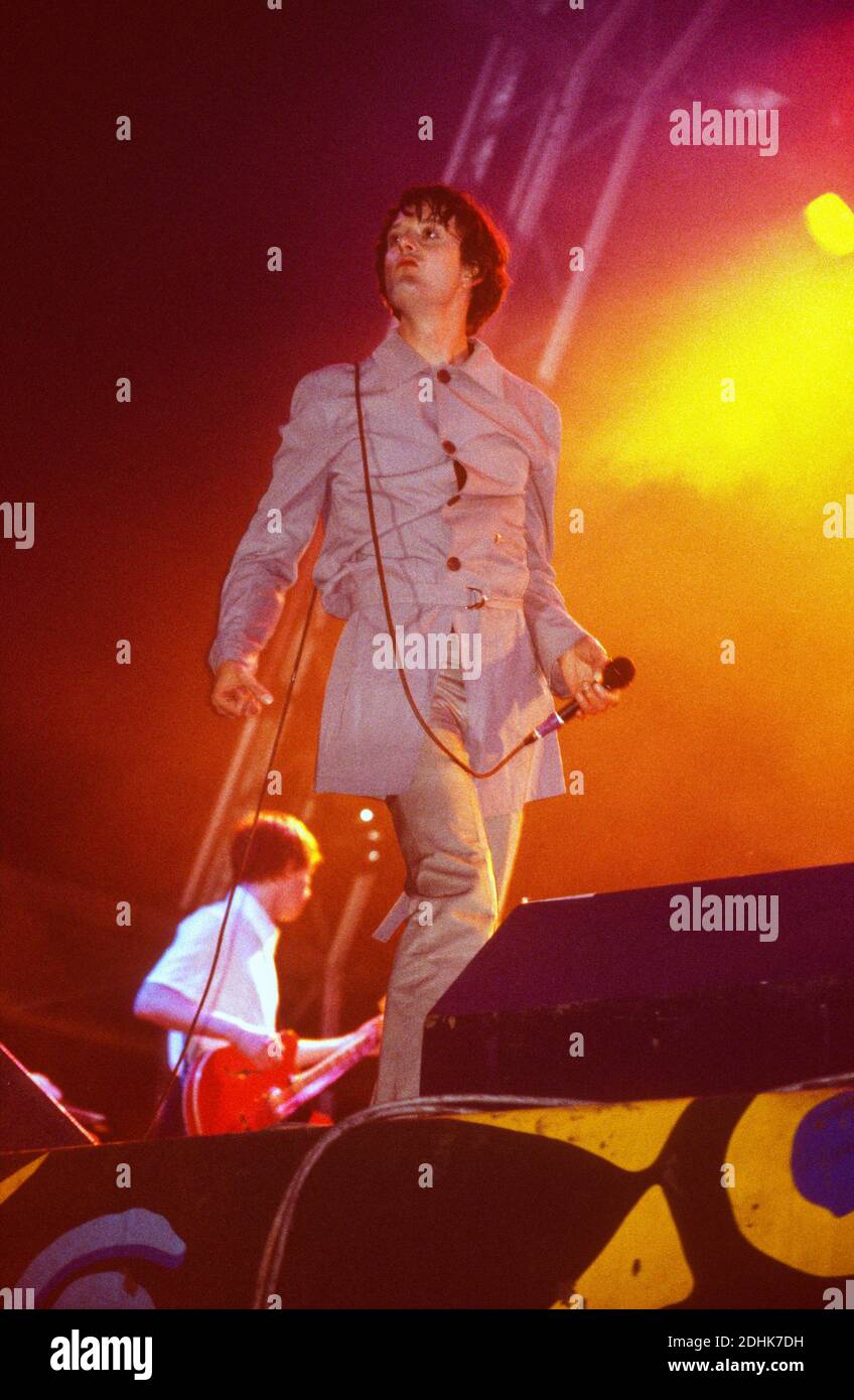 Lead singer pop band pulp hi-res stock photography and images - Alamy