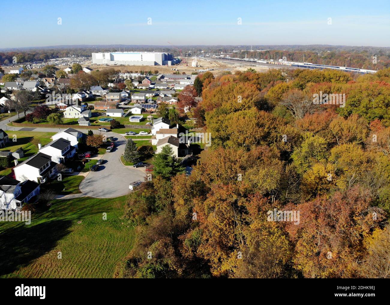 An aerial view of a new amazon warehouse hi-res stock photography and ...