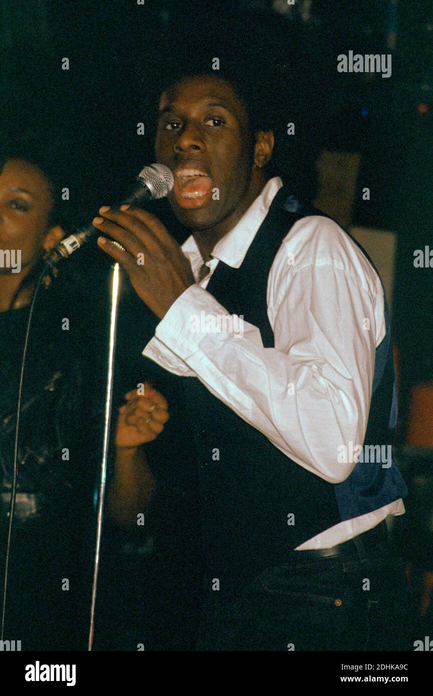 Geoffrey Williams live on Borderline. London, May 15, 1989 | usage ...