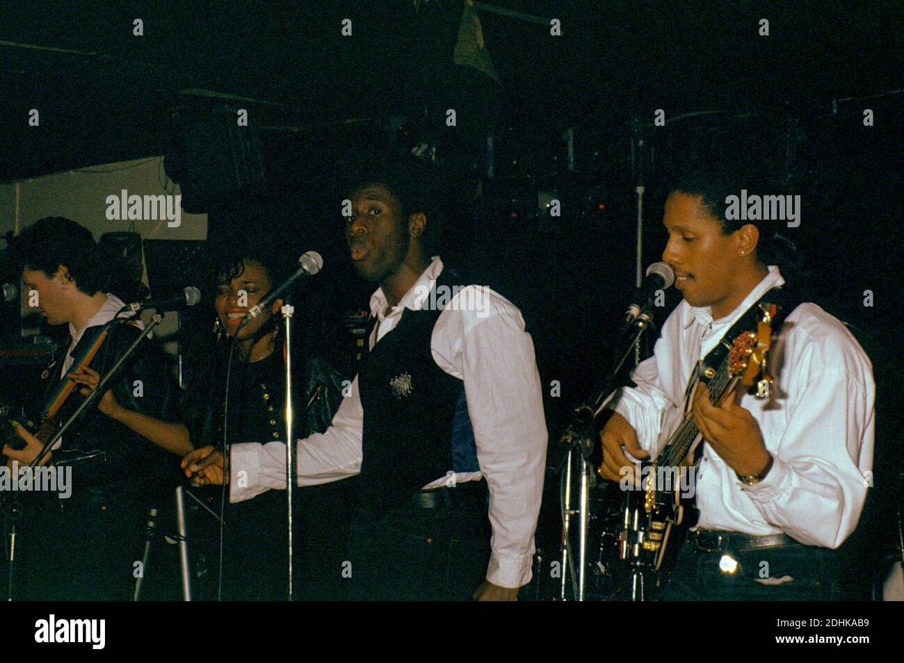 Geoffrey Williams live on Borderline. London, May 15, 1989 | usage ...