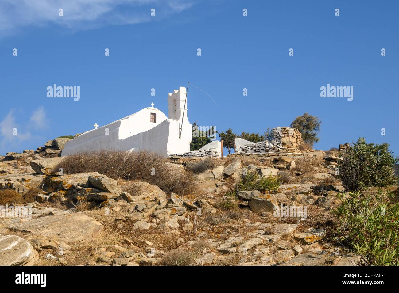 Traditional whitewashed Greek chapel on Ios Island. Cyclades, Greece ...