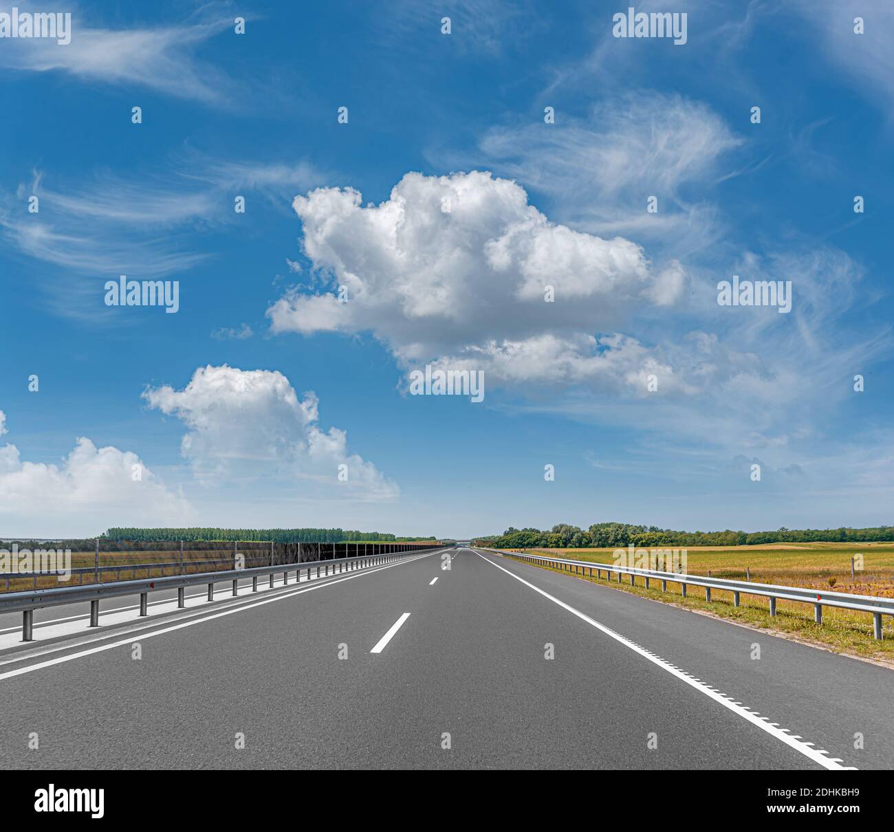 High speed motorway hi-res stock photography and images - Alamy