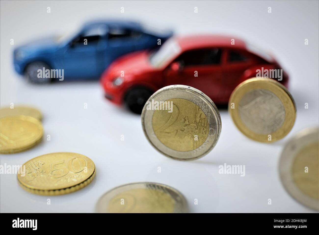 car and money Stock Photo - Alamy