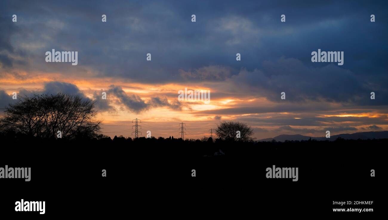 Kidderminster, UK. 11th December, 2020. UK weather: after a very mild ...