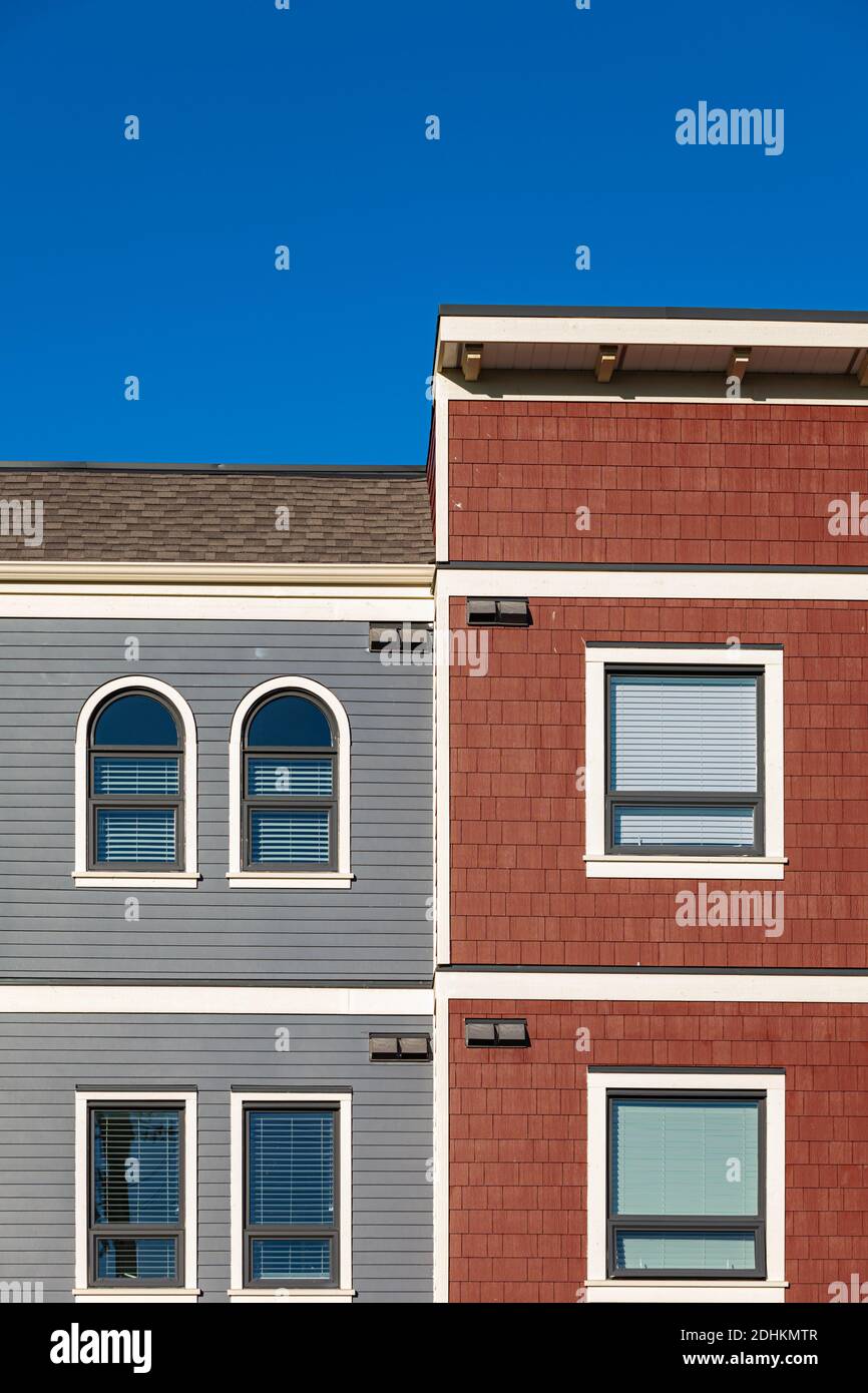 Rounded apartment building hi-res stock photography and images - Alamy